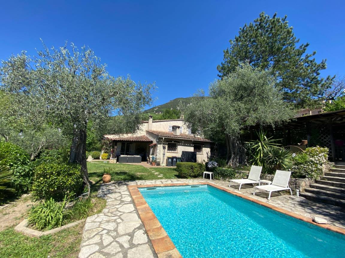 140 M² Maison De Vacances ∙ 3 Chambres ∙ 6 Personnes - Cagnes-sur-Mer