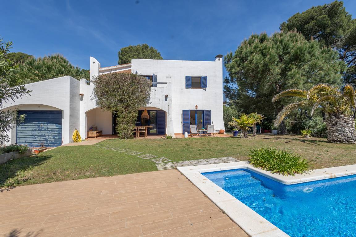 140 M² House ∙ 3 Bedrooms ∙ 7 Guests - Sa Riera