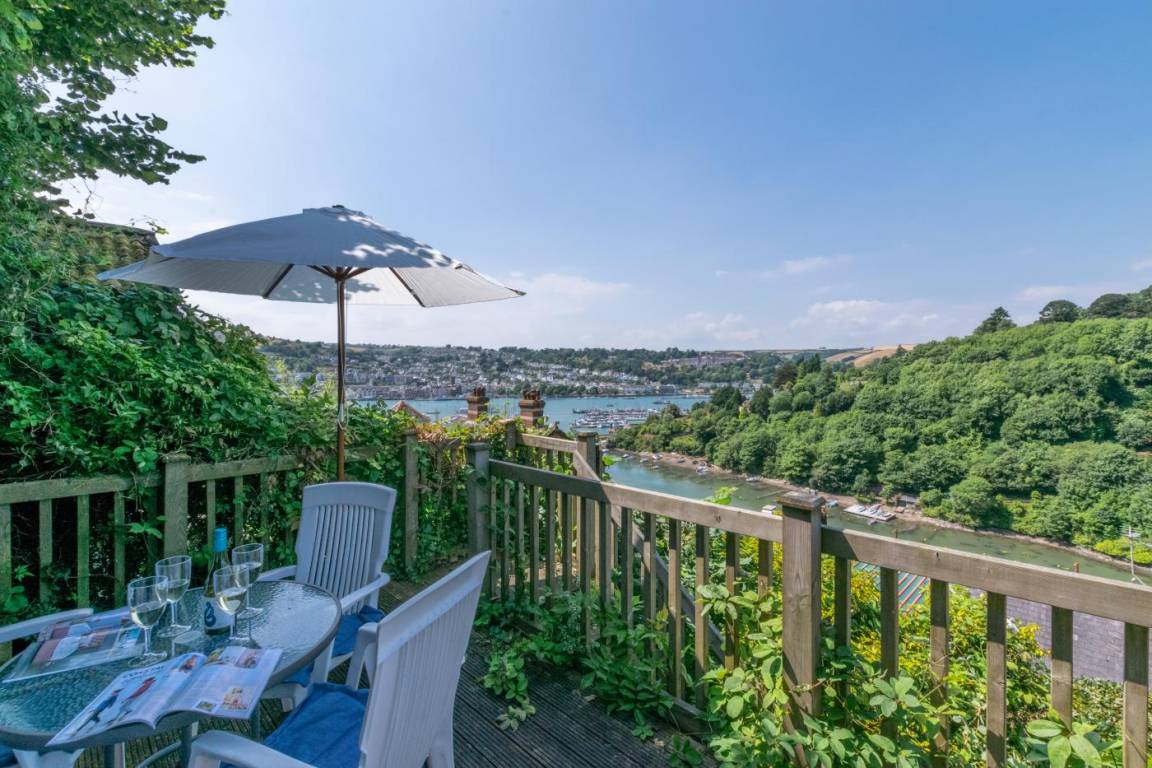 Cottage ∙ 2 Bedrooms ∙ 4 Guests - Brixham