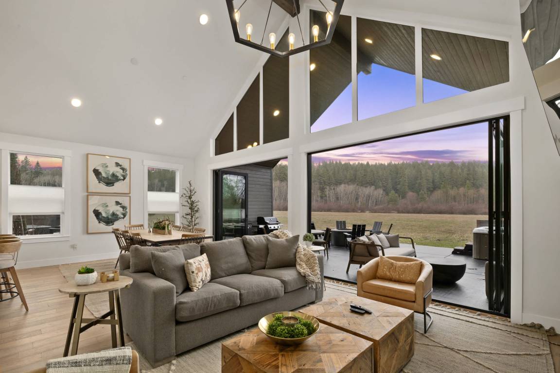 193 M² Apartment ∙ 4 Bedrooms ∙ 12 Guests - Cle Elum, WA
