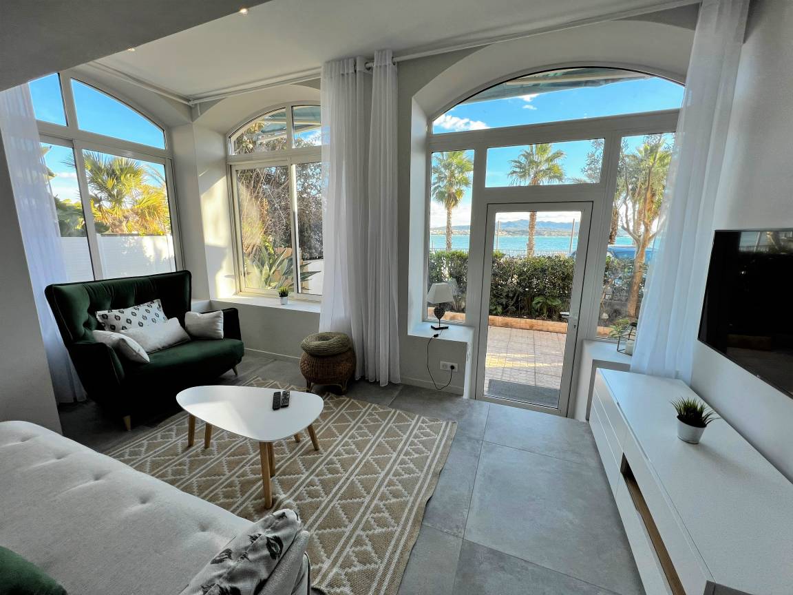 94 M² Appartement ∙ 3 Chambres ∙ 6 Personnes - Sanary-sur-Mer