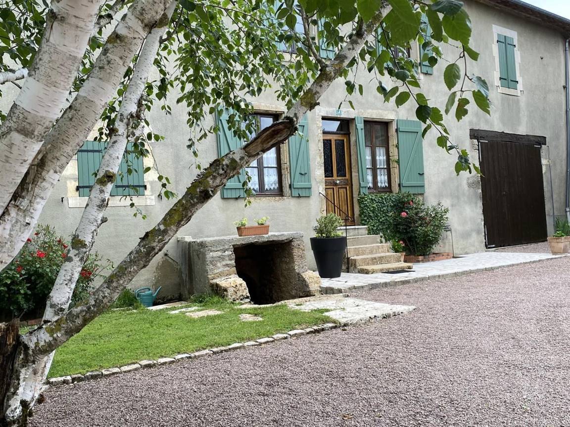 84 M² Cottage ∙ 2 Chambres ∙ 4 Personnes - Vézelay