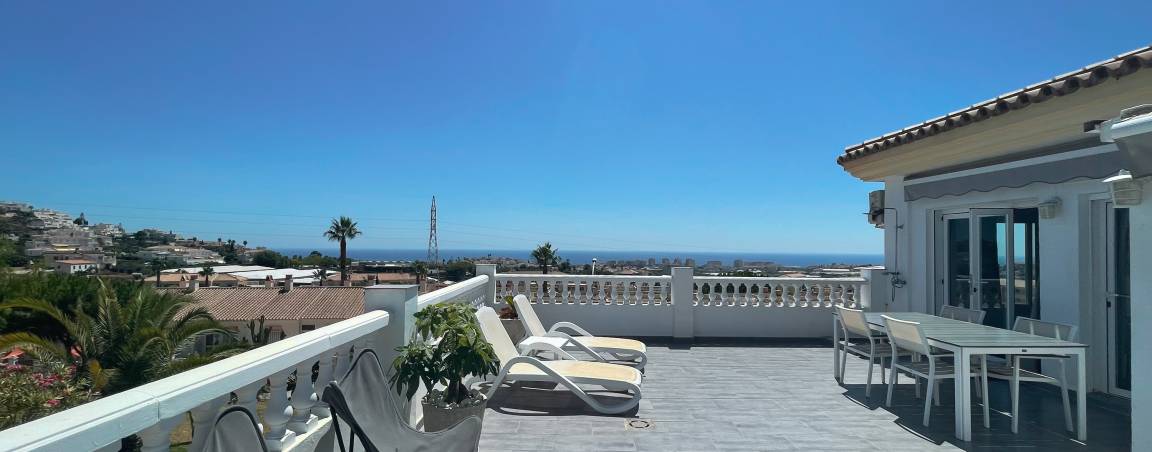 85 M² Apartamento ∙ 2 Habitaciones ∙ 4 Huéspedes - Torrox Costa