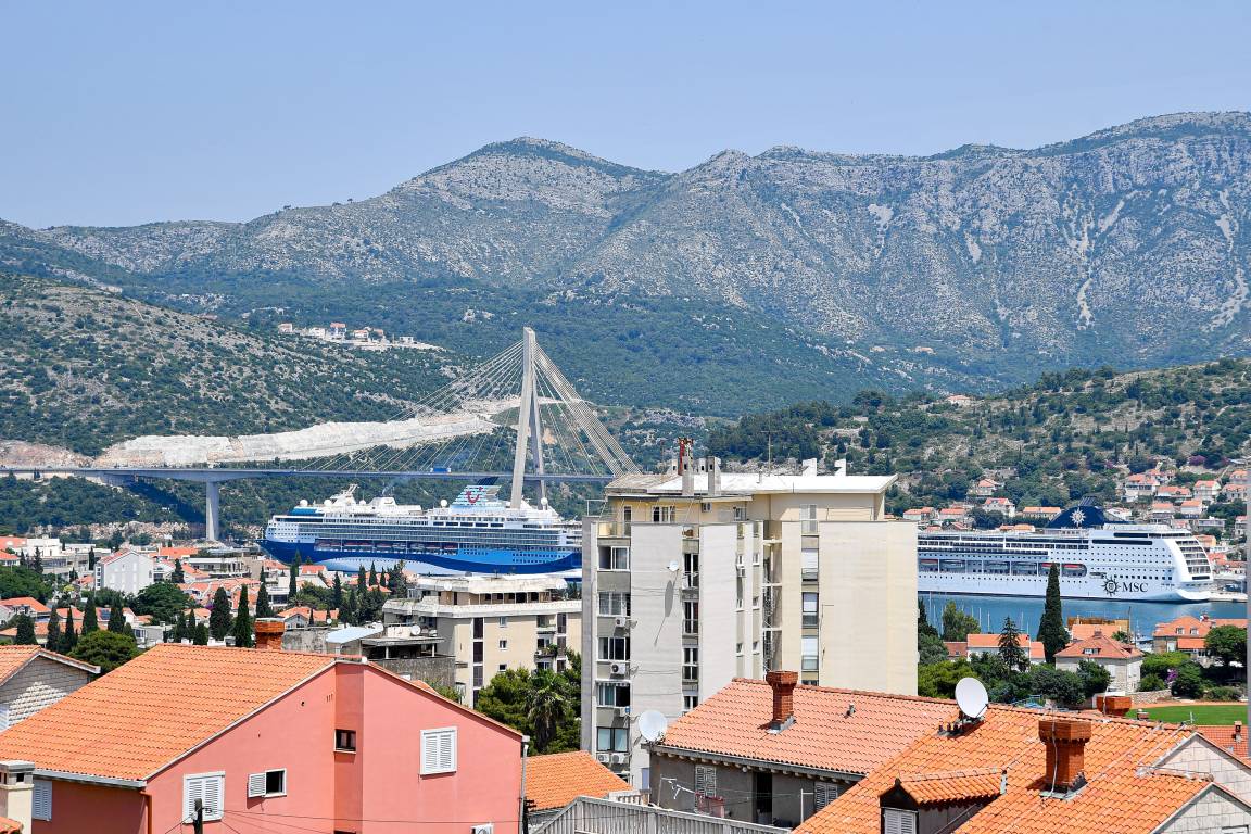 200 M² House ∙ 5 Bedrooms ∙ 10 Guests - Dubrovnik