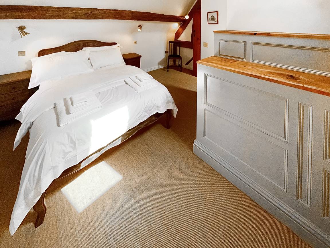 Cottage ∙ 4 Bedrooms ∙ 8 Guests - Herefordshire