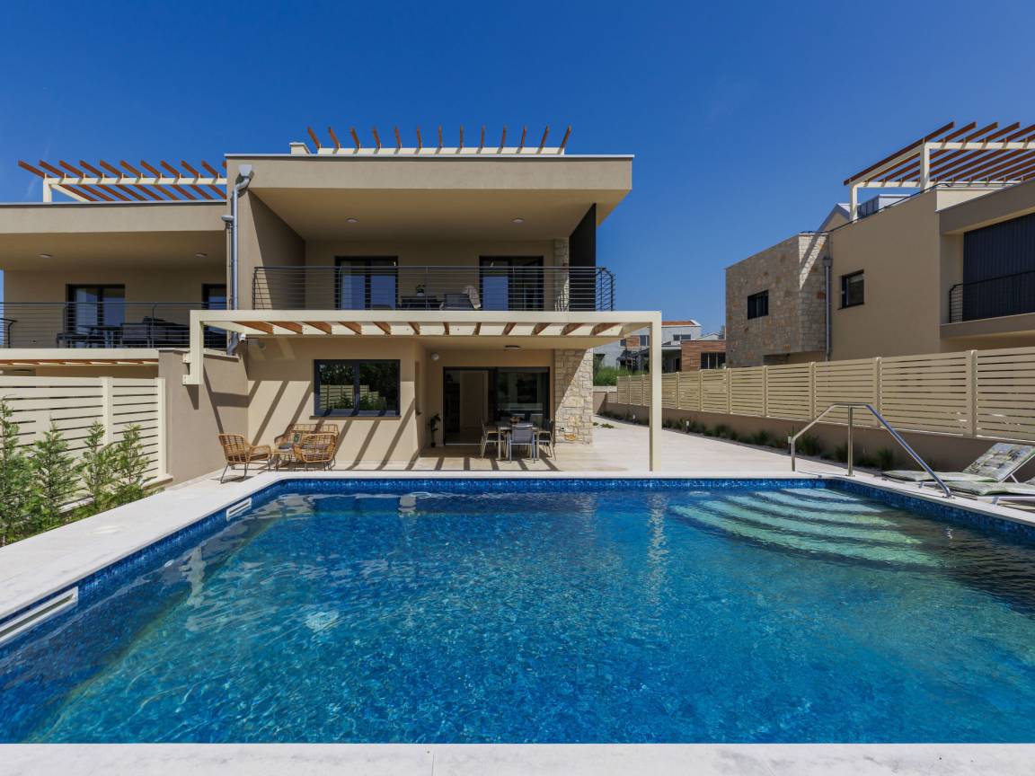 107 M² Ferienhaus ∙ 3 Schlafzimmer ∙ 6 Gäste - Poreč