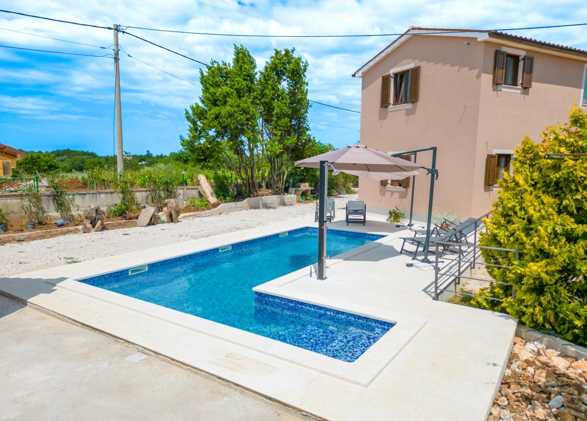 100 M² Villa ∙ 3 Schlafzimmer ∙ 6 Gäste - Peroj