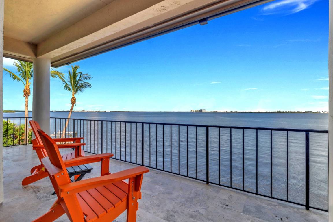 663 M² House ∙ 4 Bedrooms ∙ 11 Guests - Fort Myers Beach, FL