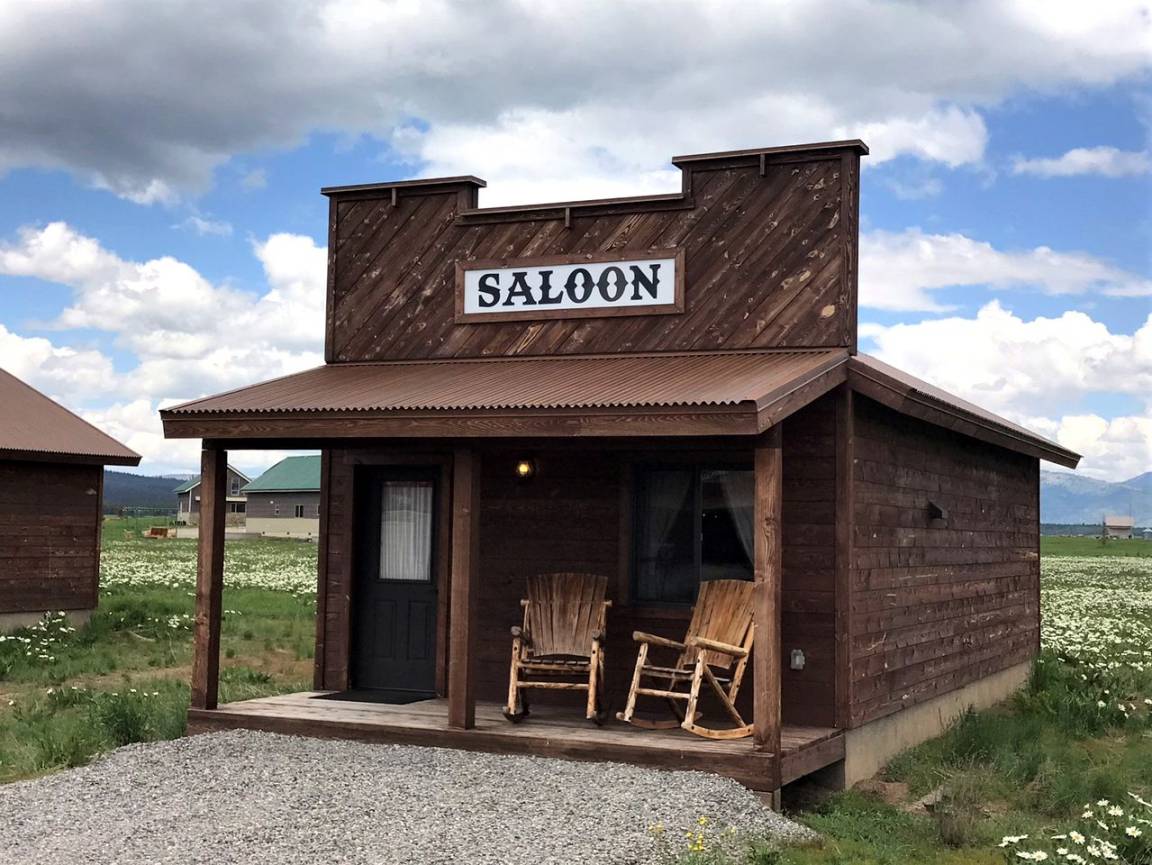House ∙ 1 Bedroom ∙ 4 Guests - Island Park, ID