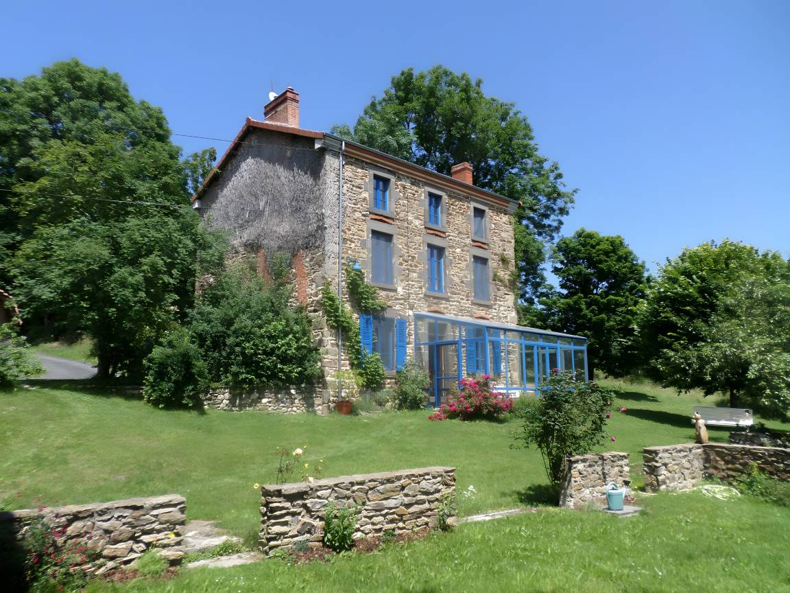 200 M² Maison De Vacances ∙ 4 Chambres ∙ 8 Personnes - Haute-Loire