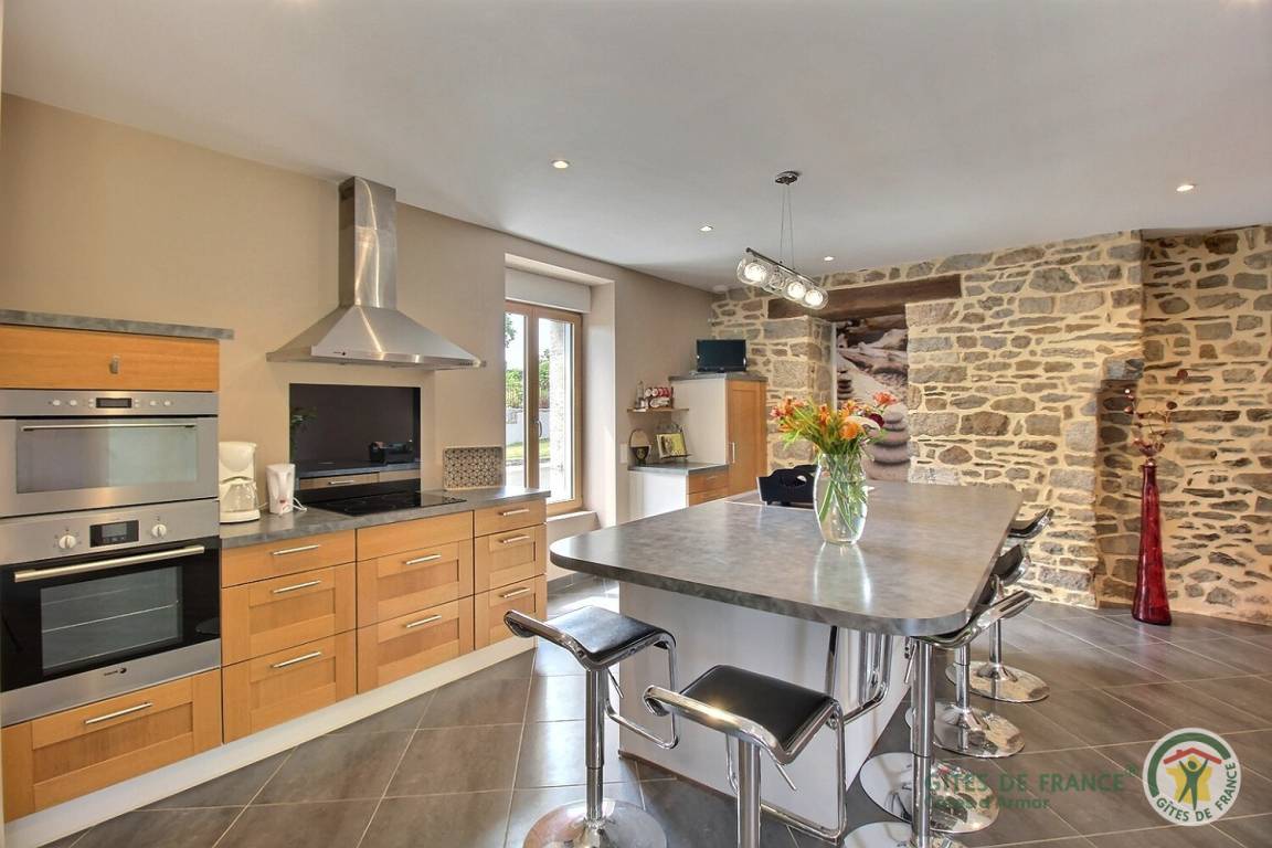 300 M² Gîte ∙ 4 Chambres ∙ 8 Personnes - Dinan