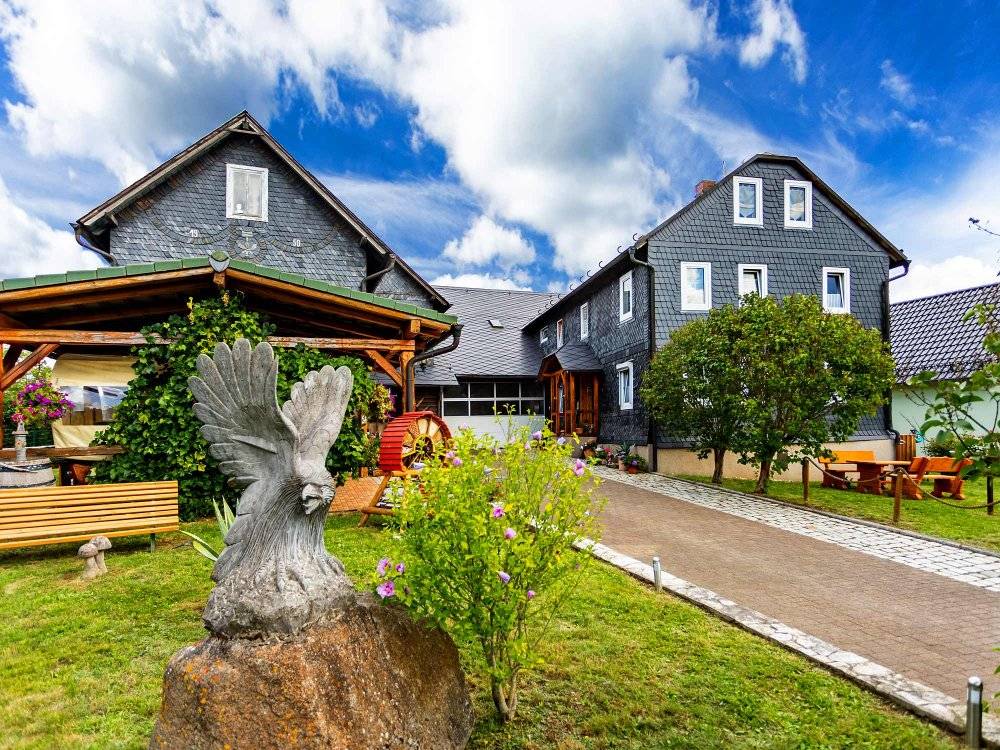 70 M² Ferienwohnung ∙ 1 Schlafzimmer ∙ 4 Gäste - Saalfeld/Saale