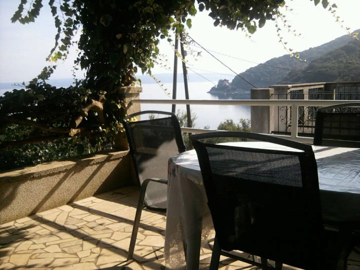 65 M² Apartment ∙ 2 Bedrooms ∙ 5 Guests - Cres