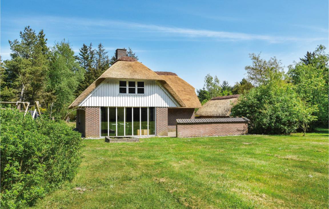 145 M² Hus ∙ 3 Sovrum ∙ 6 Gäster - Husby