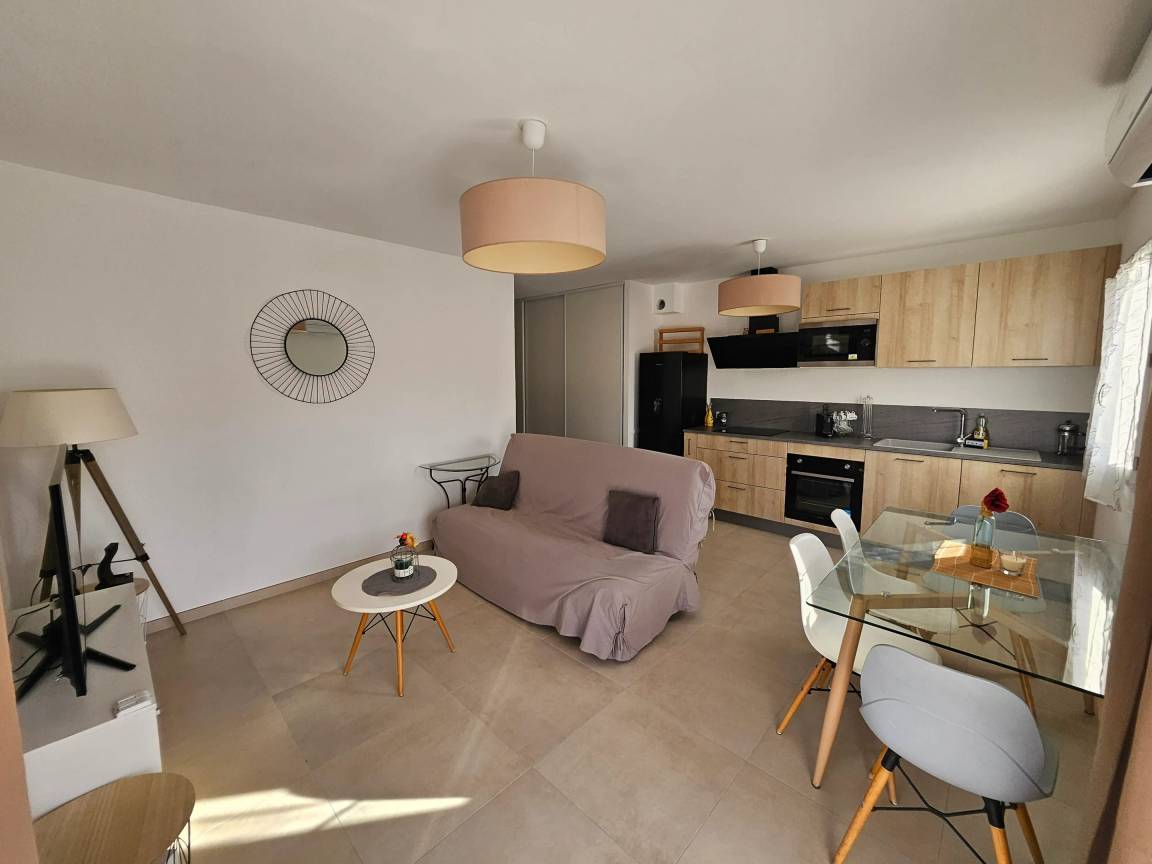 56 M² Apartment ∙ 2 Bedrooms ∙ 5 Guests - Borgo