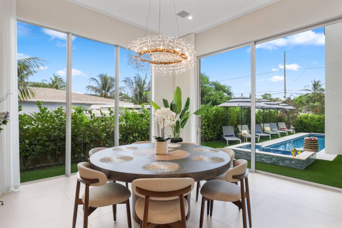 325 M² House ∙ 4 Bedrooms ∙ 8 Guests - Delray Beach, FL
