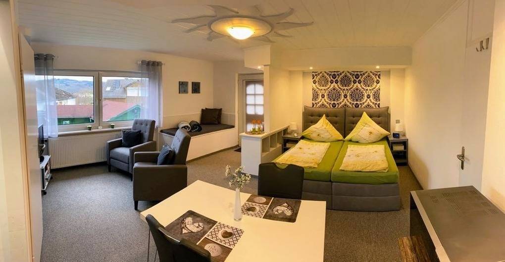 40 M² Ferienwohnung ∙ 1 Schlafzimmer ∙ 2 Gäste - Geisenheim