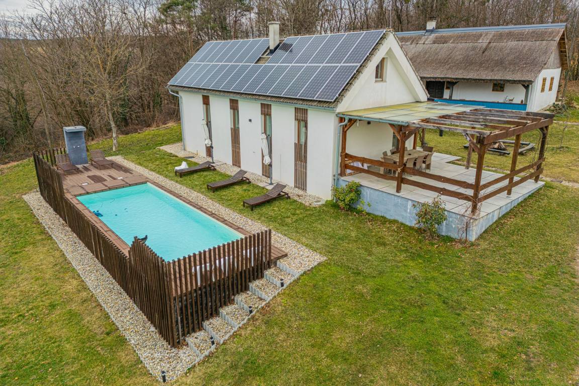 95 M² Chalet ∙ 2 Bedrooms ∙ 7 Guests - Slovenia