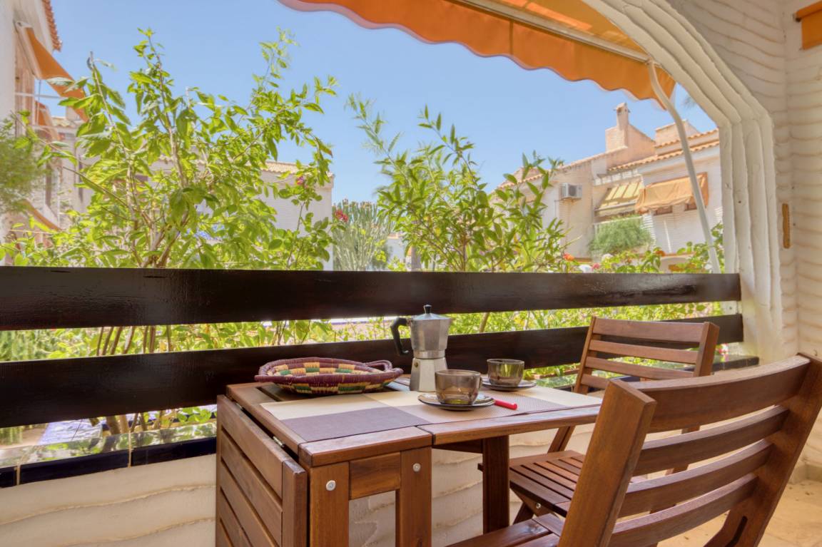 100 M² Bungalow ∙ 3 Habitaciones ∙ 6 Huéspedes - Torrellano