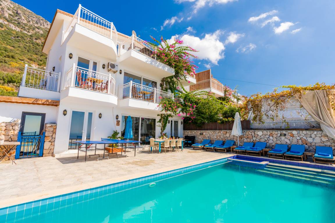 390 M² Villa ∙ 4 Habitaciones ∙ 8 Huéspedes - Kalkan