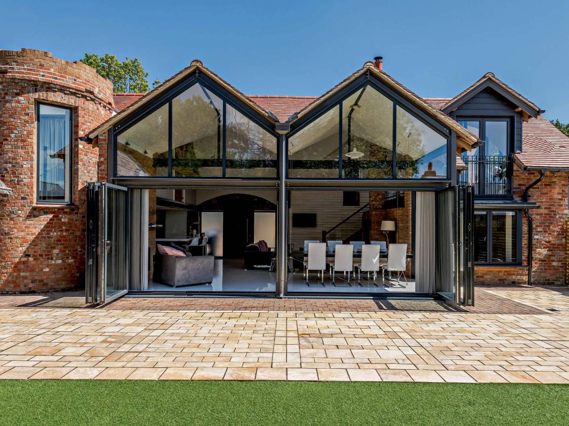 Cottage ∙ 4 Bedrooms ∙ 8 Guests - Bournemouth