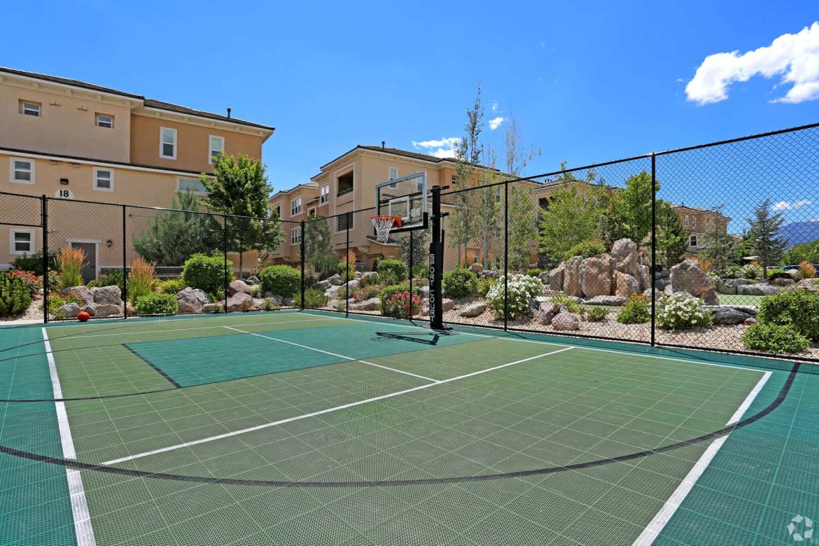 86 M² Apartamento ∙ 1 Habitación ∙ 2 Huéspedes - Reno