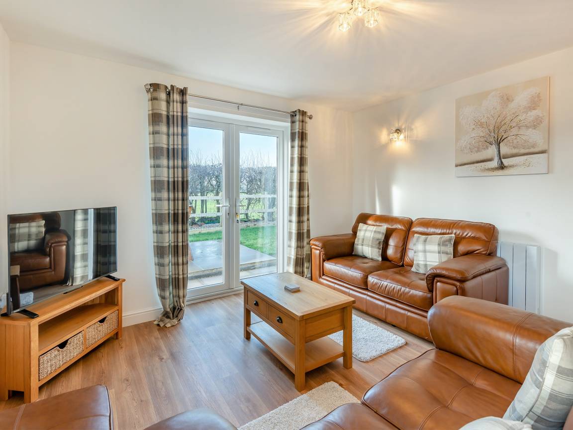 Cottage ∙ 2 Bedrooms ∙ 4 Guests - Chapel Saint Leonards