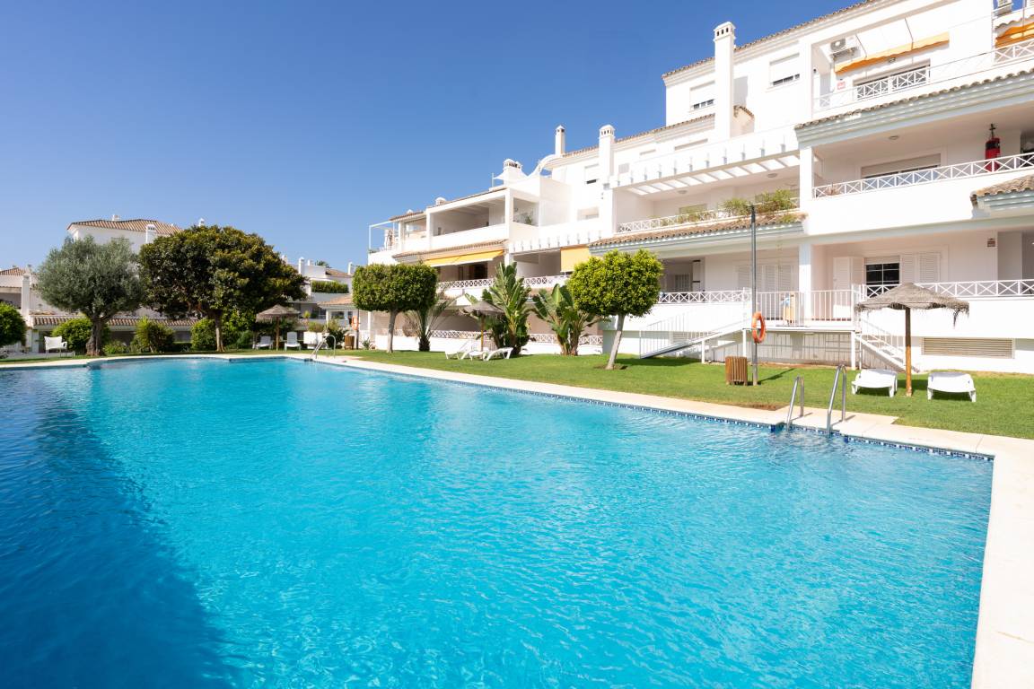 100 M² Ferienwohnung ∙ 2 Schlafzimmer ∙ 4 Gäste - Marbella