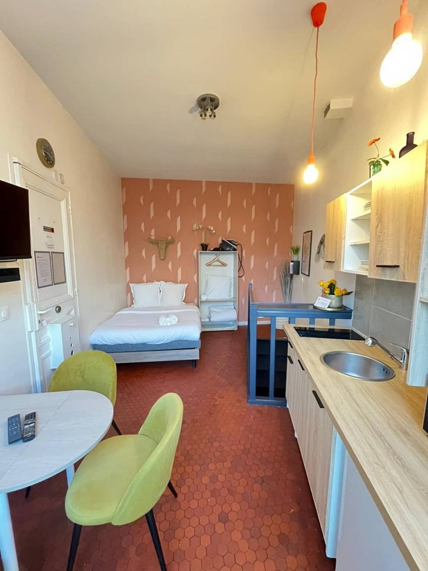 Appartement ∙ 3 Personnes - Gare Saint-Lazare - Paris