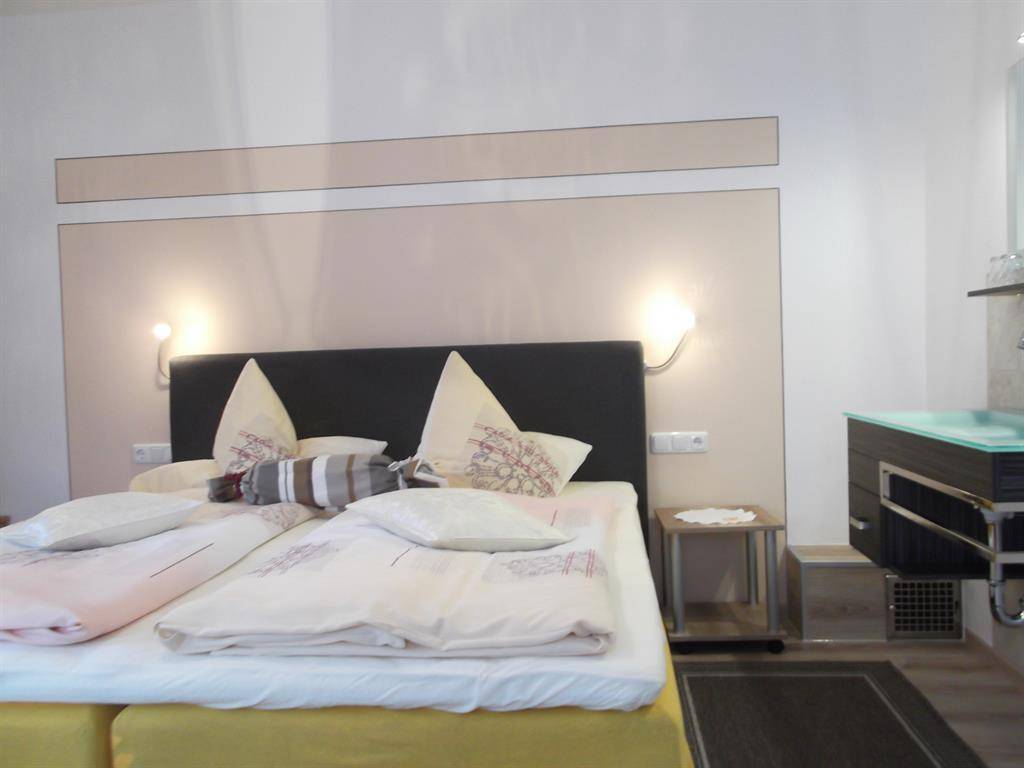 19 M² Hotel ∙ 1 Bedroom ∙ 3 Guests - Unterammergau