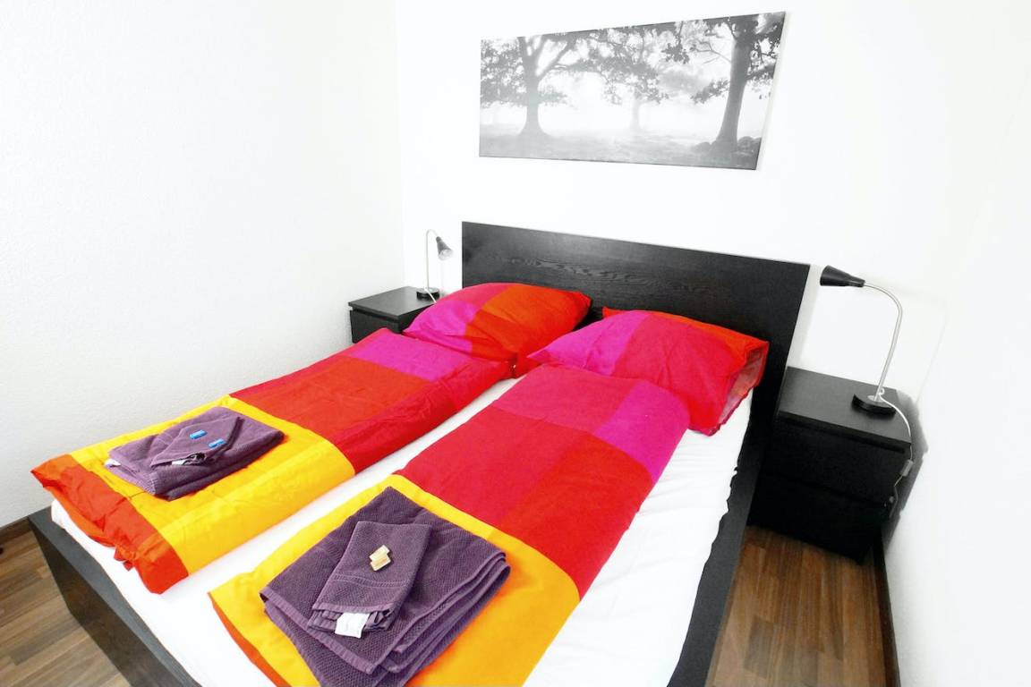 38 M² Ferienwohnung ∙ 1 Schlafzimmer ∙ 4 Gäste - Kloten