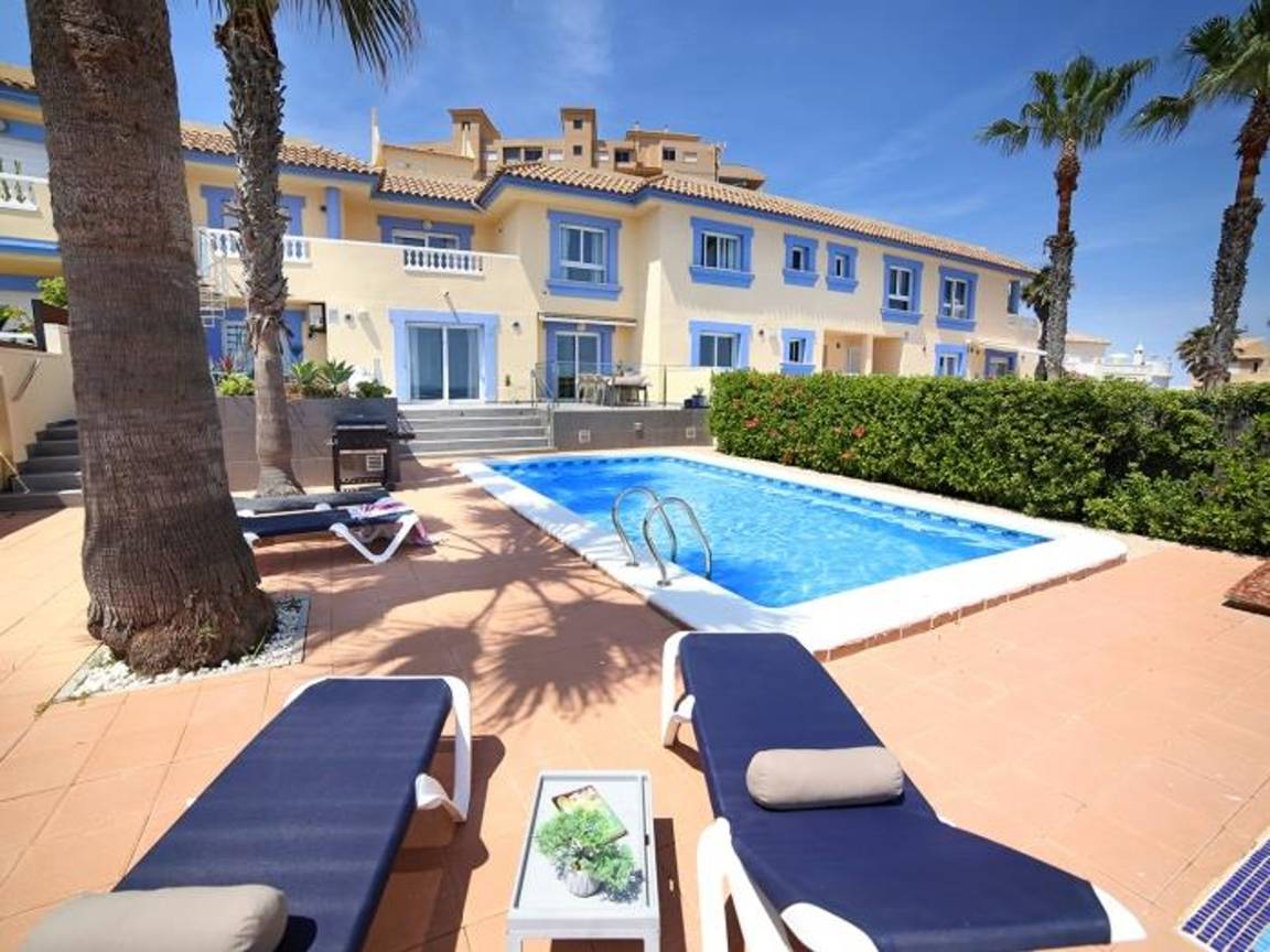 160 M² Villa ∙ 4 Chambres ∙ 8 Personnes - La Manga