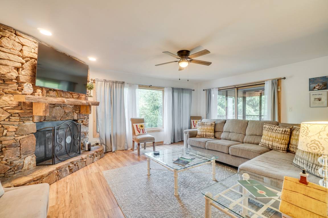241 M² Apartment ∙ 4 Bedrooms ∙ 12 Guests - Helen, GA