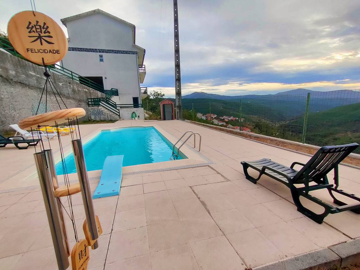 179 M² Villa ∙ 4 Chambres ∙ 9 Personnes - Loriga