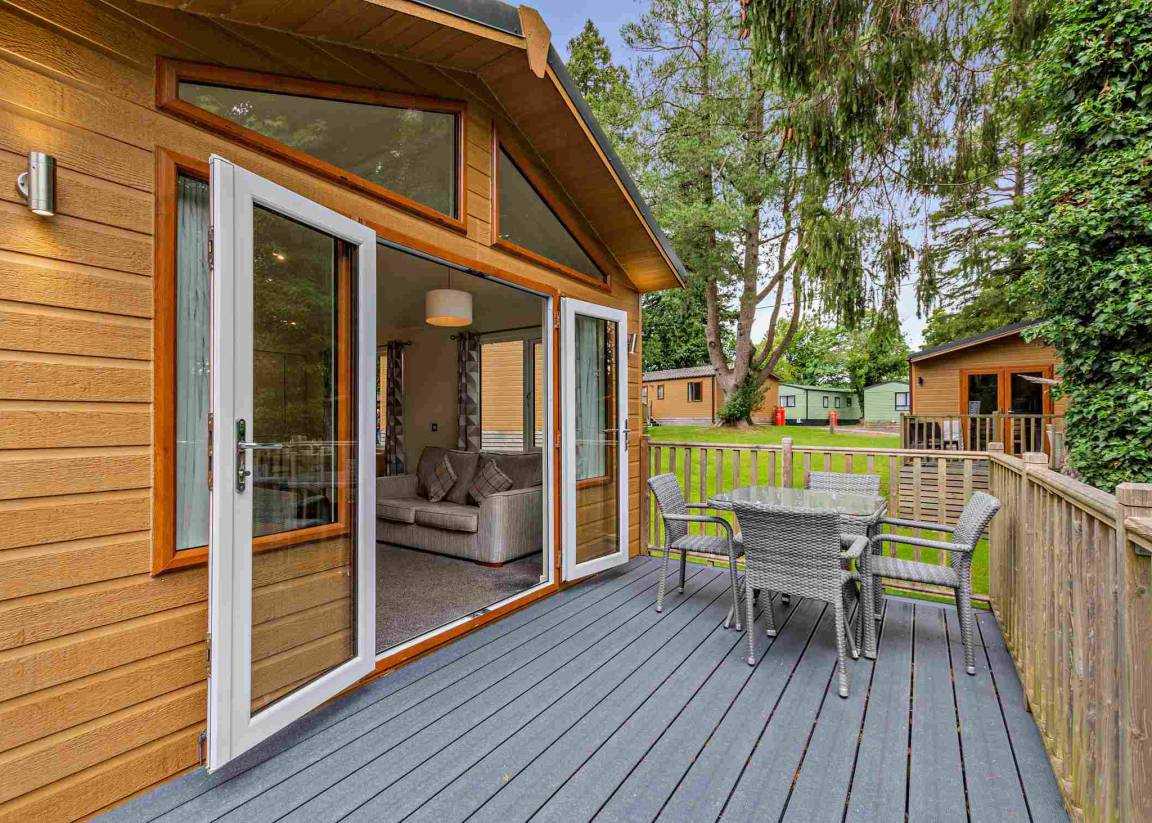 Chalet ∙ 2 Bedrooms ∙ 4 Guests - Windermere