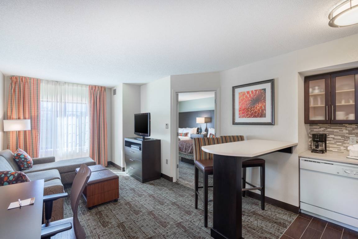 Condo ∙ 2 Bedrooms ∙ 4 Guests - Newark, DE