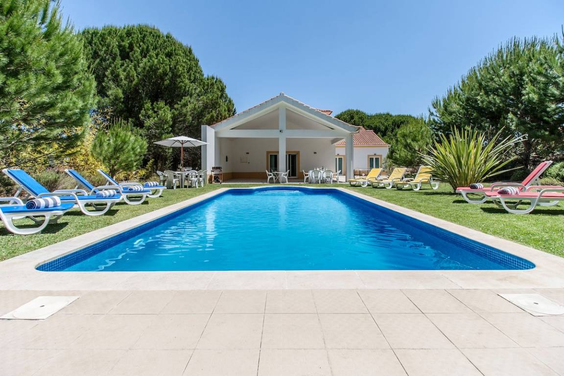 200 M² Villa ∙ 4 Schlafzimmer ∙ 9 Gäste - Sesimbra
