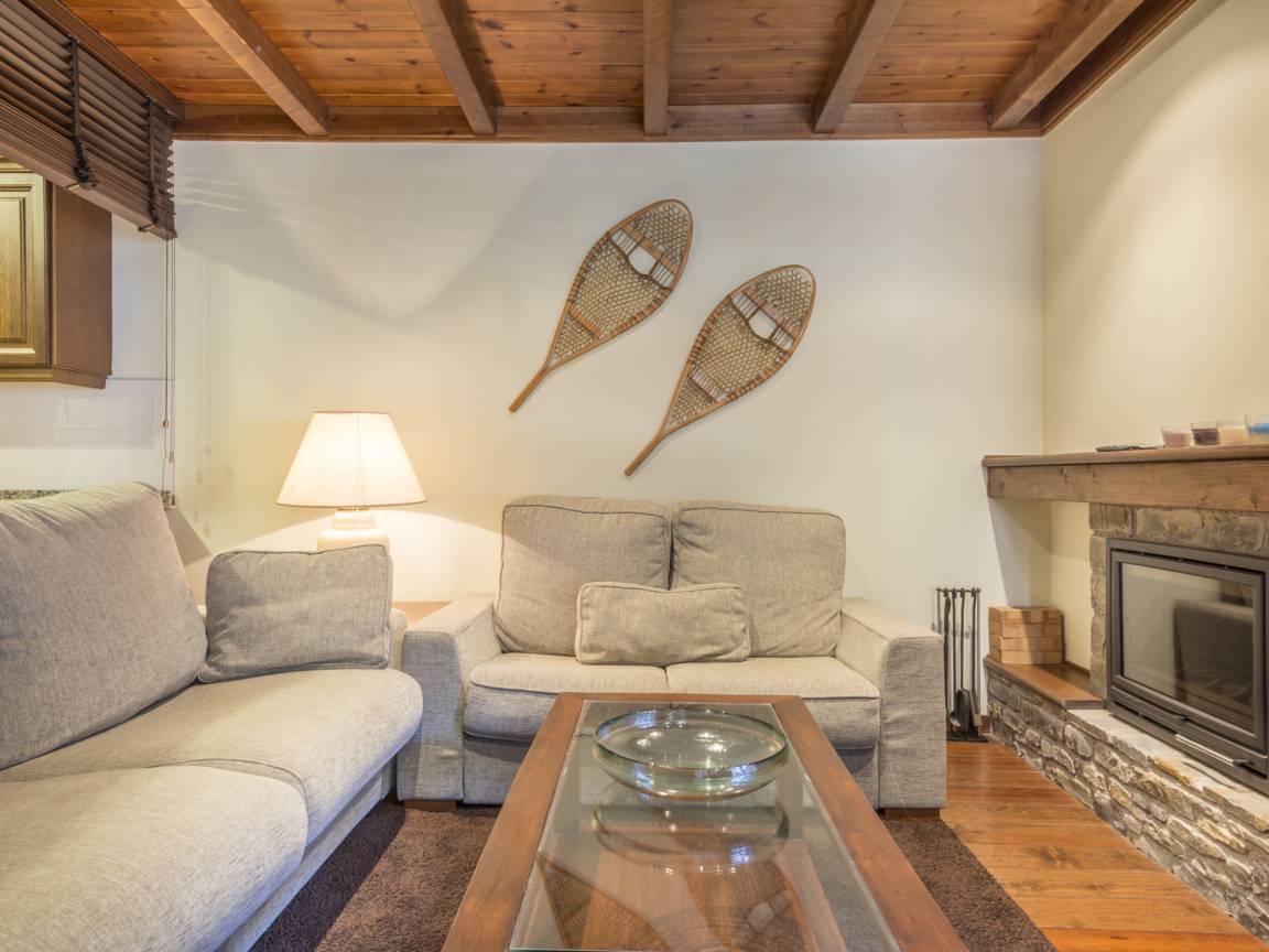 75 M² Apartamento ∙ 2 Habitaciones ∙ 5 Huéspedes - Baqueira