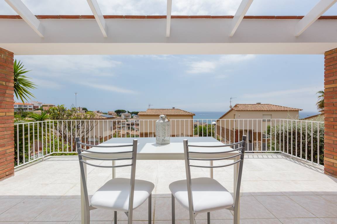 130 M² Maison De Vacances ∙ 4 Chambres ∙ 6 Personnes - Caldes d'Estrac