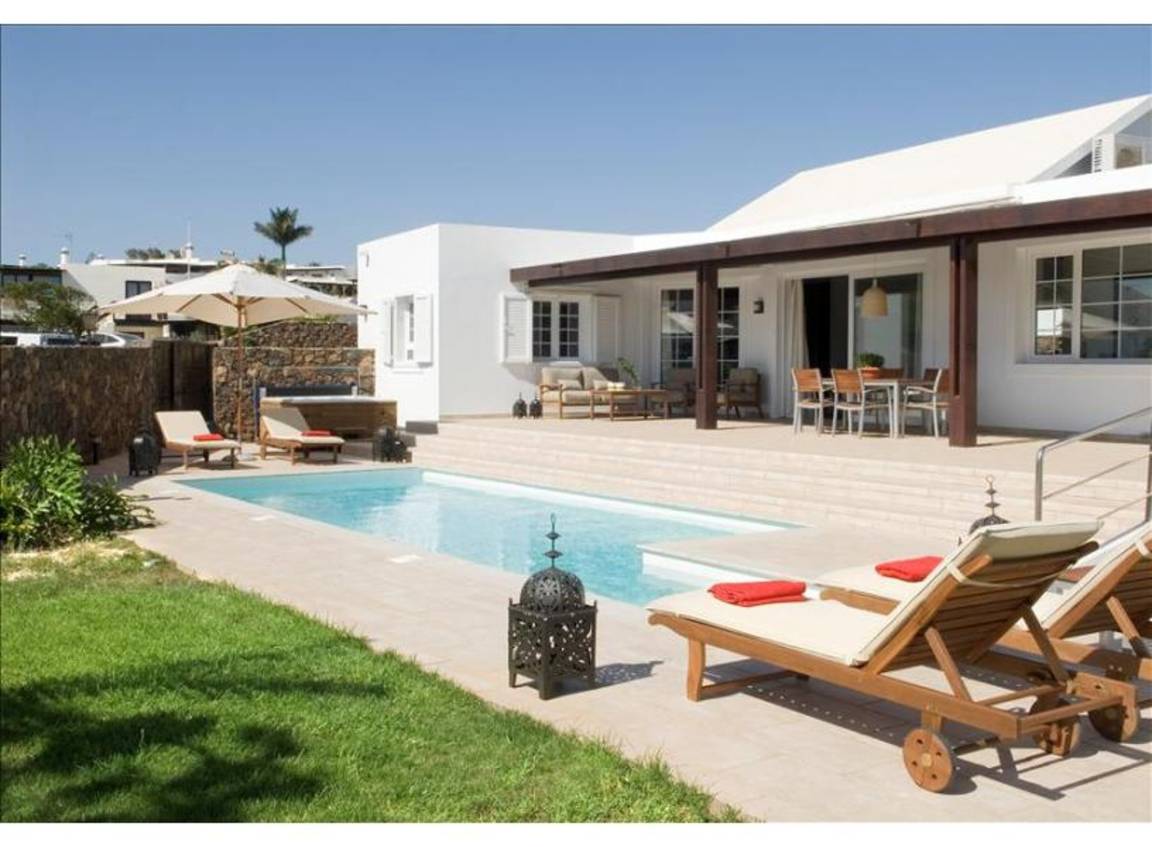 Villa ∙ 3 Habitaciones ∙ 7 Huéspedes - Puerto del Carmen