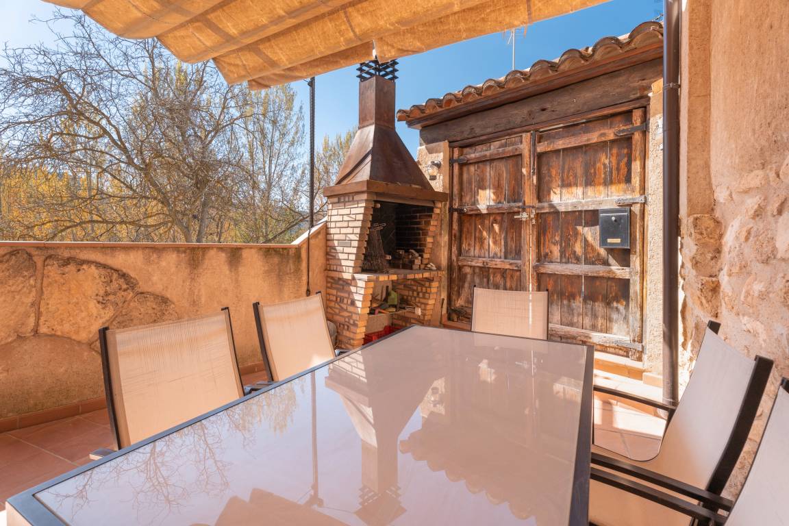 230 M² Apartamento ∙ 4 Habitaciones ∙ 9 Huéspedes - Ademuz