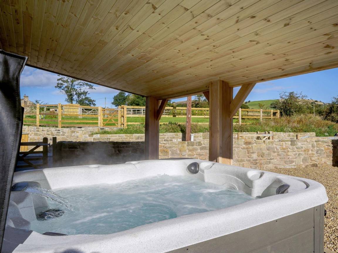 Cottage ∙ 3 Bedrooms ∙ 6 Guests - West Yorkshire