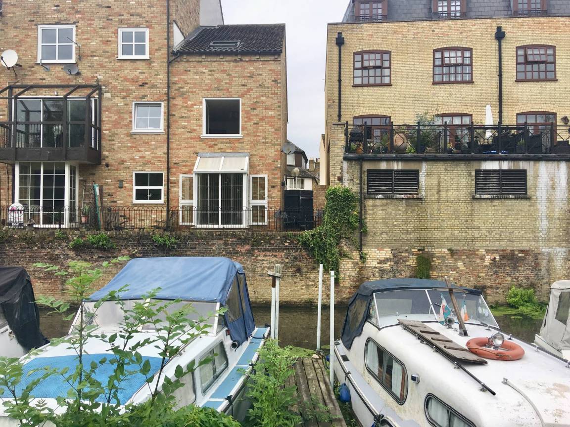 100 M² Apartment ∙ 2 Bedrooms ∙ 4 Guests - St Neots
