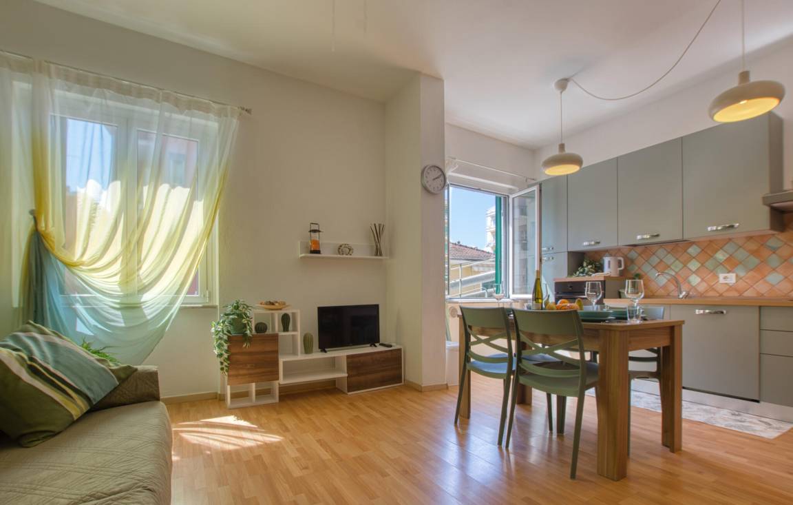 65 M² Appartamento Vacanza ∙ 1 Camera Da Letto ∙ 6 Ospiti - Chiavari