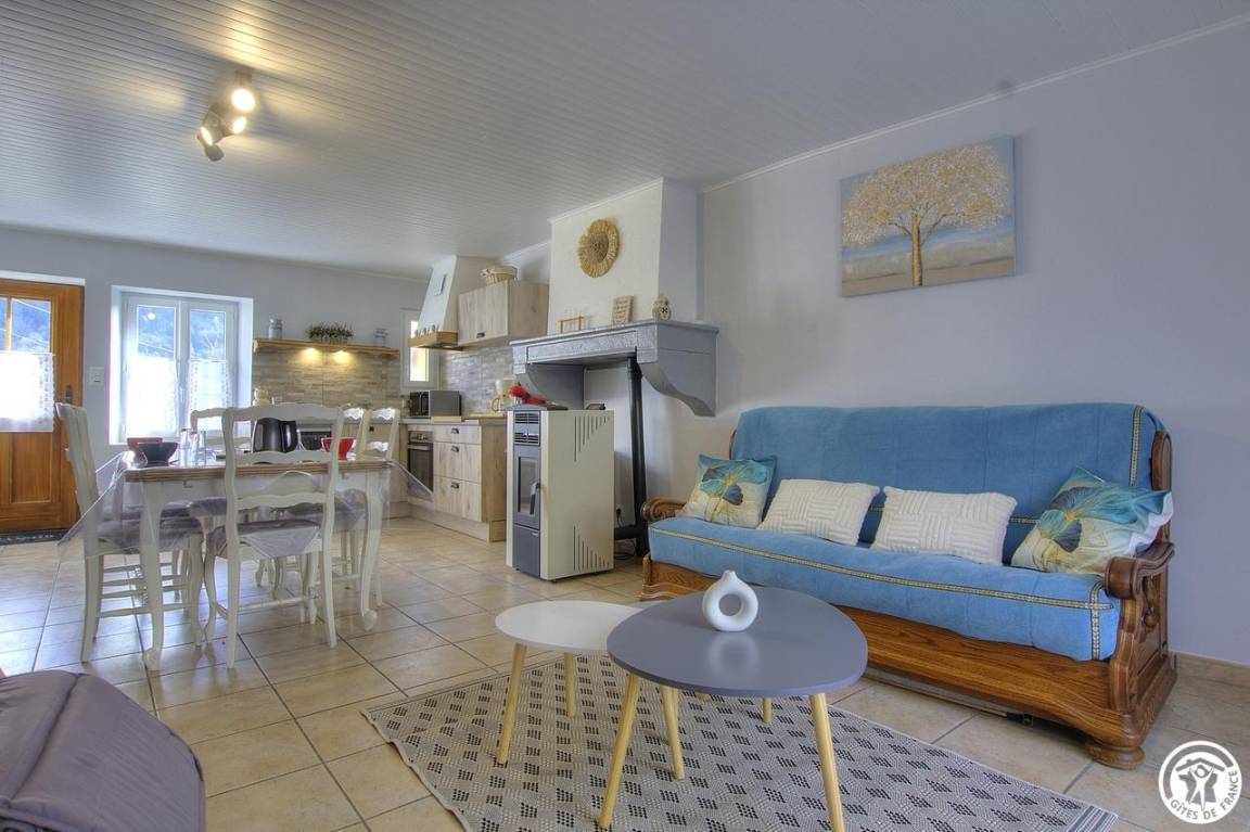 65 M² Gîte ∙ 2 Chambres ∙ 4 Personnes - Ain