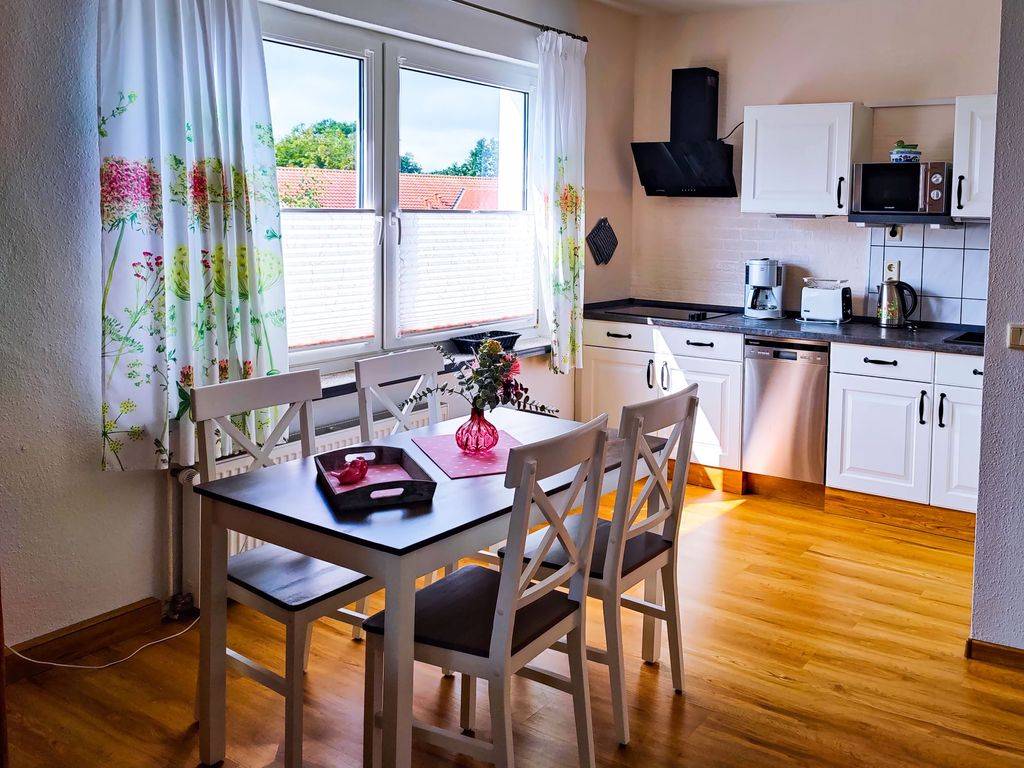 55 M² Ferienwohnung ∙ 1 Schlafzimmer ∙ 4 Gäste - Putbus