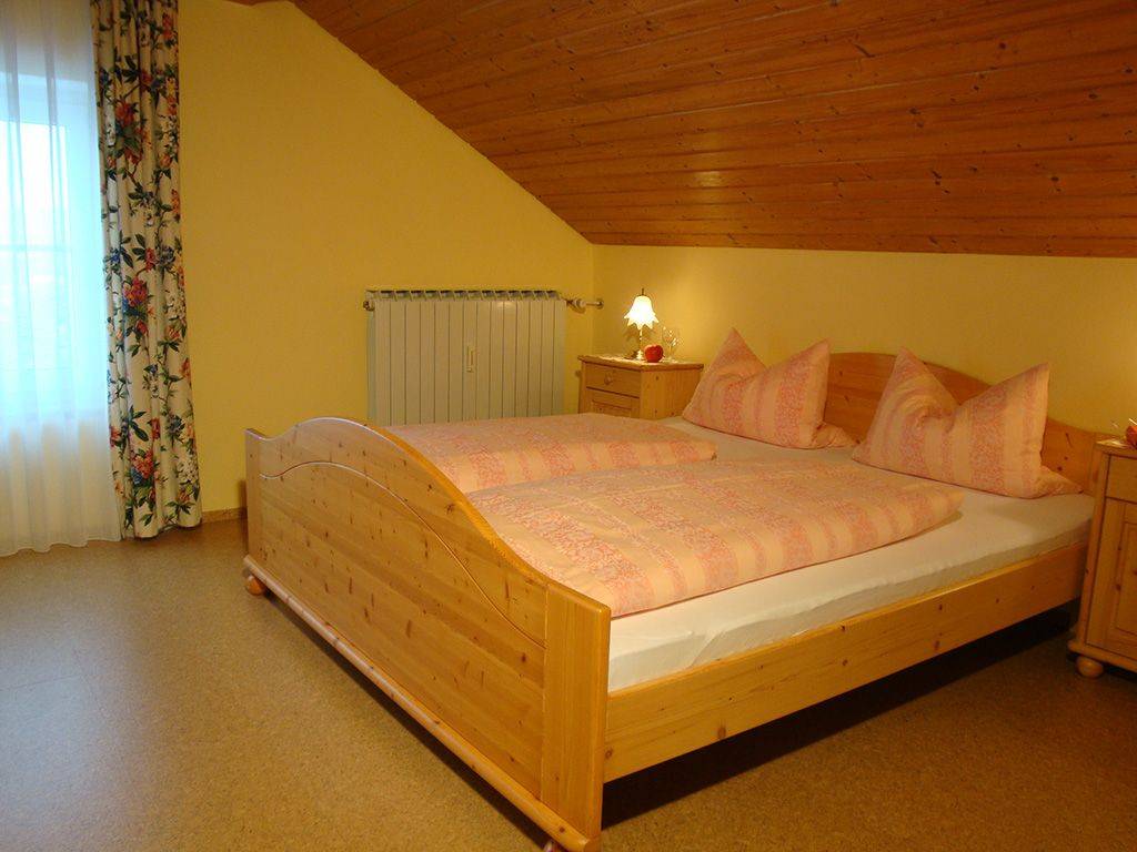 Ferienwohnung ∙ 2 Schlafzimmer ∙ 3 Gäste - Pfarrkirchen