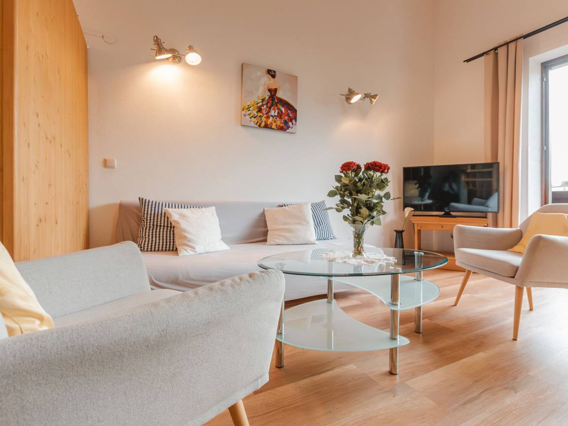 53 M² Ferienwohnung ∙ 1 Schlafzimmer ∙ 2 Gäste - Bad Hofgastein