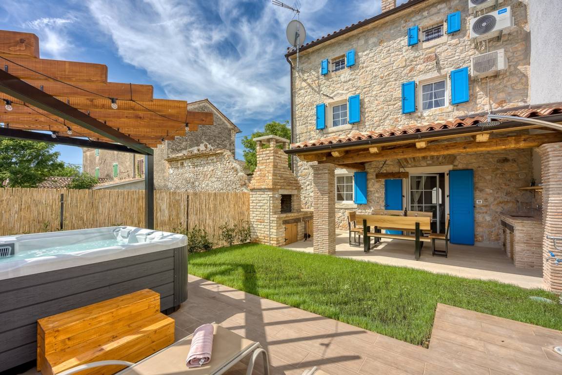 90 M² House ∙ 3 Bedrooms ∙ 6 Guests - Motovun