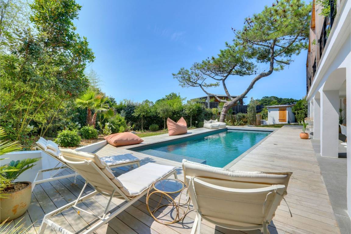 420 M² Villa ∙ 6 Chambres ∙ 12 Personnes - Pays basque français